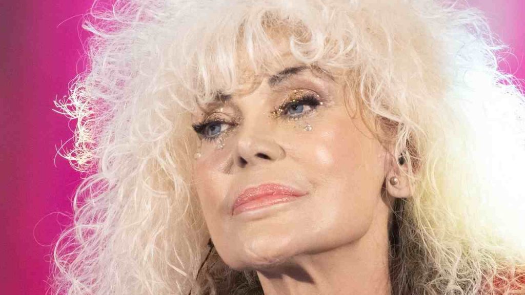 Donatella Rettore, dopo la malattia il pensiero va ai suoi famigliari ...