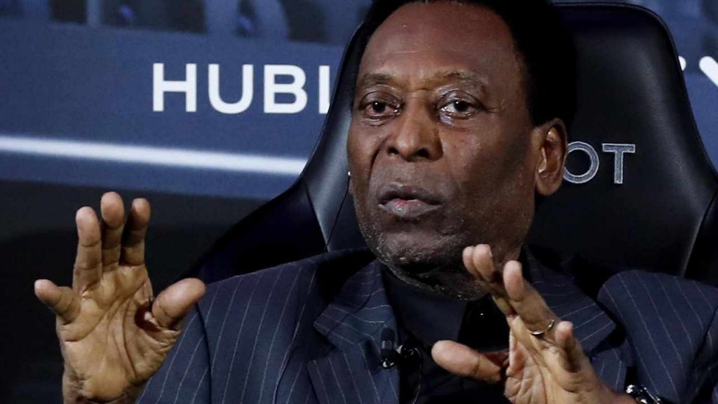 Pelè, il grande campione brasiliano ricoverato in ospedale: tutta la ...