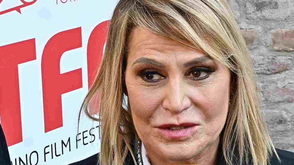 Simona Ventura, l'orribile dramma che ha travolto la sua famiglia: "In ...